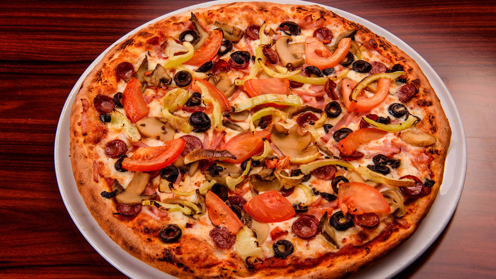 Restaurant La Scoica – Livrari Constanta